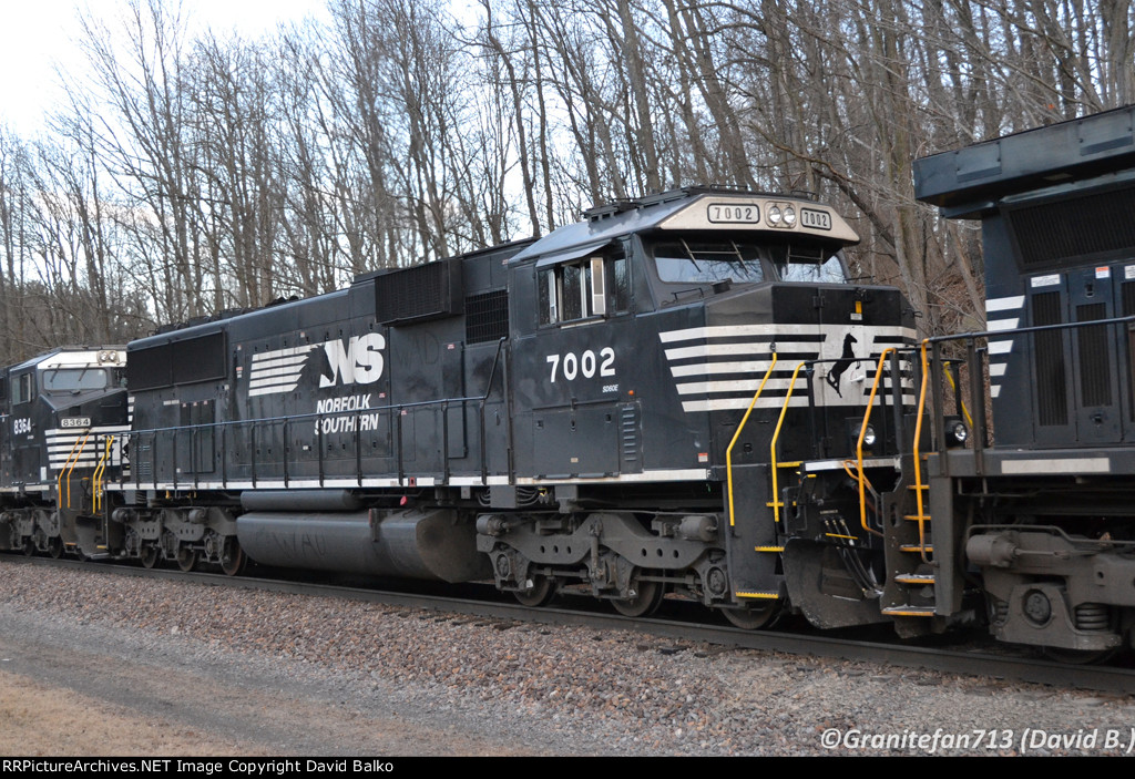 NS 7002